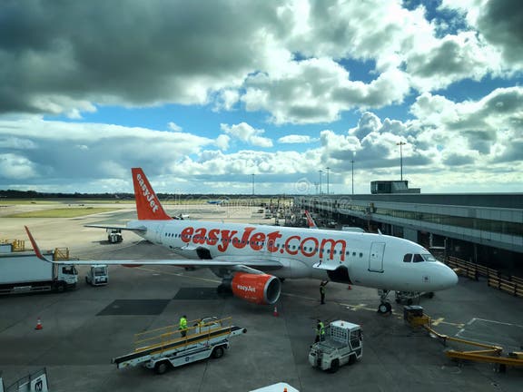 Airplane at Gate editorial stock photo. Image of flight - 222666418