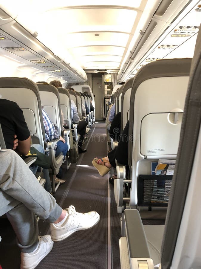 Airplane editorial photo. Image of lega, airplane, inside - 116821501