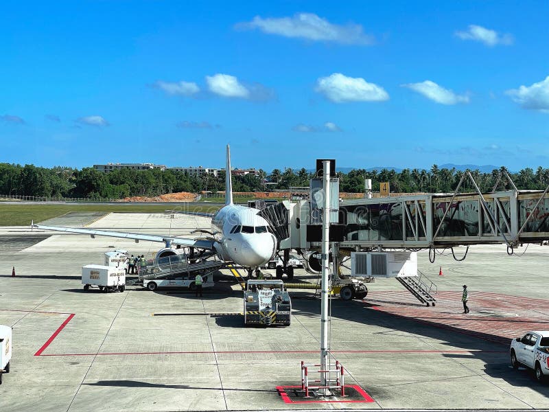 Airplane Parking at Passenger Gate Prepare for Serve Passenger ...