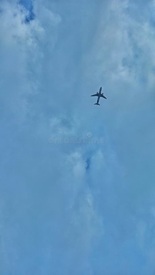 Airplane, Quiet Flight, Fly Higher, Blue Sky, Sky Photo Stock ...