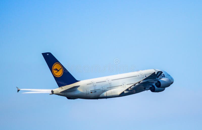 Airplane taking off editorial stock image. Image of aviation - 99014859