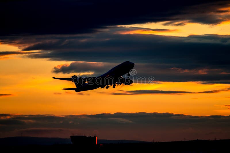408 Airplane Taking Off Dramatic Sky Stock Photos - Free & Royalty-Free ...