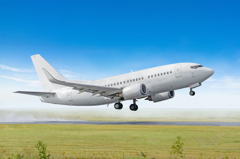 689 Airplane Landing Runway Side View Photos - Free & Royalty-Free ...