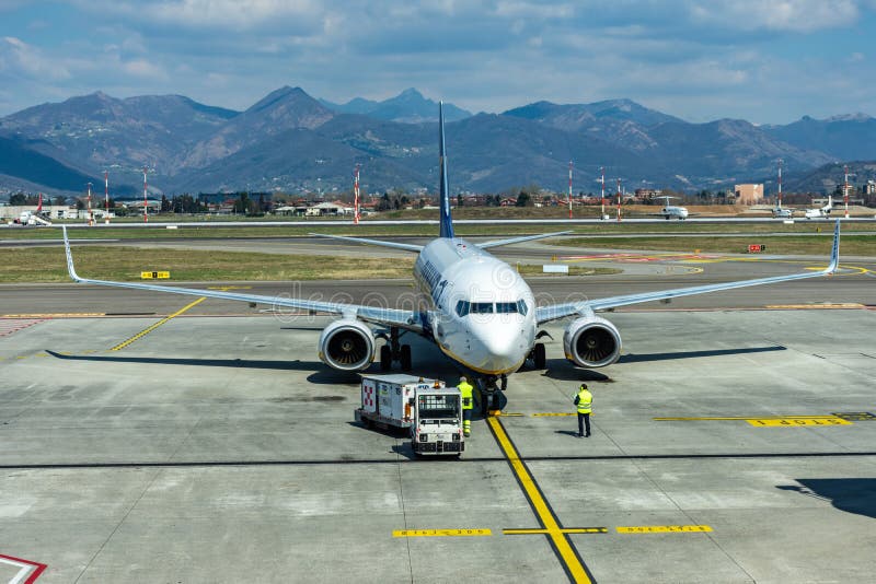 Jet ready for takeoff stock image. Image of airport, jetliner - 2053961