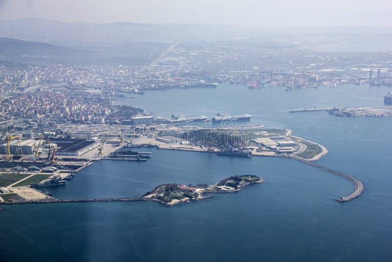 Airplane view of Istanbul editorial stock photo. Image of grain - 256024253