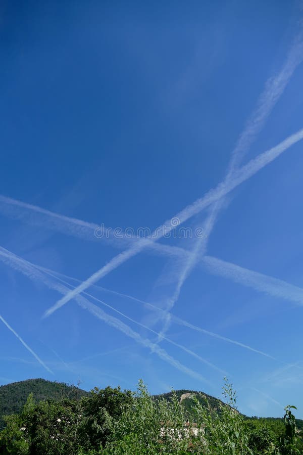 Airplanes crossing paths stock image. Image of high - 176209351
