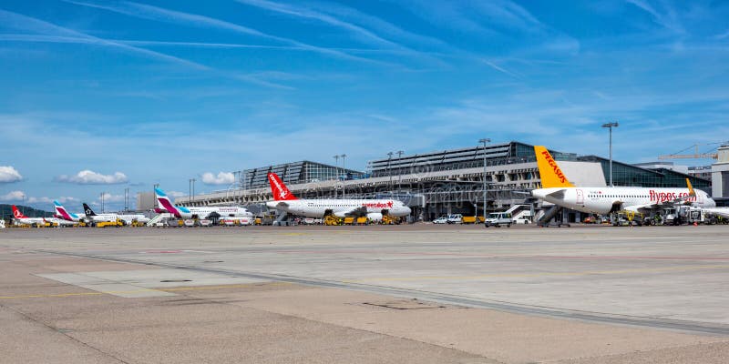 Airplanes at Stuttgart Airport in Germany Editorial Stock Image - Image ...