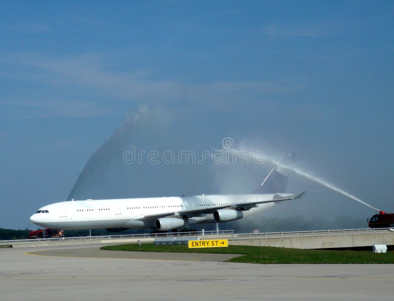 Airport 060 stock photo. Image of plane, airport, aeroplane - 12651714