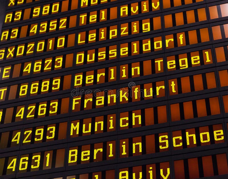 Airport flight board editorial photo. Image of destination - 46196291