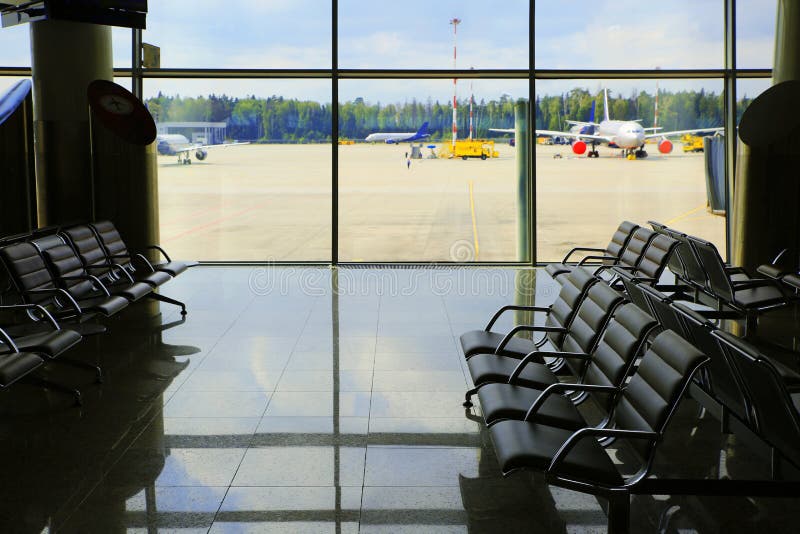 Airport Waiting Area. Terminal Stock Image - Image of blur, departure ...
