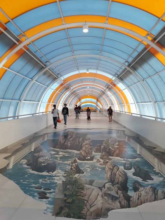 Airport Way editorial photography. Image of blue, life - 126137317