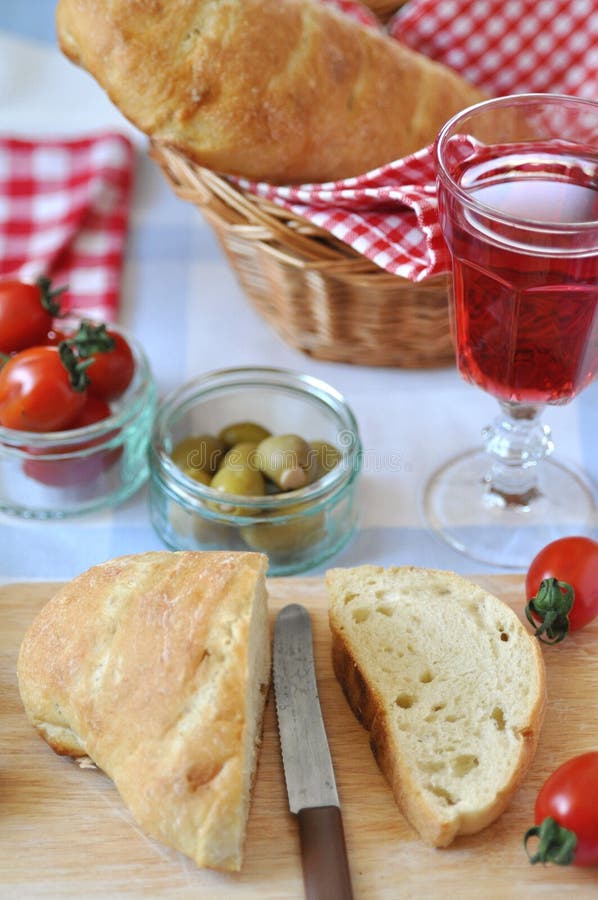 Ajuste De La Tabla Para La Cena Italiana Imagen de archivo - Imagen de ...