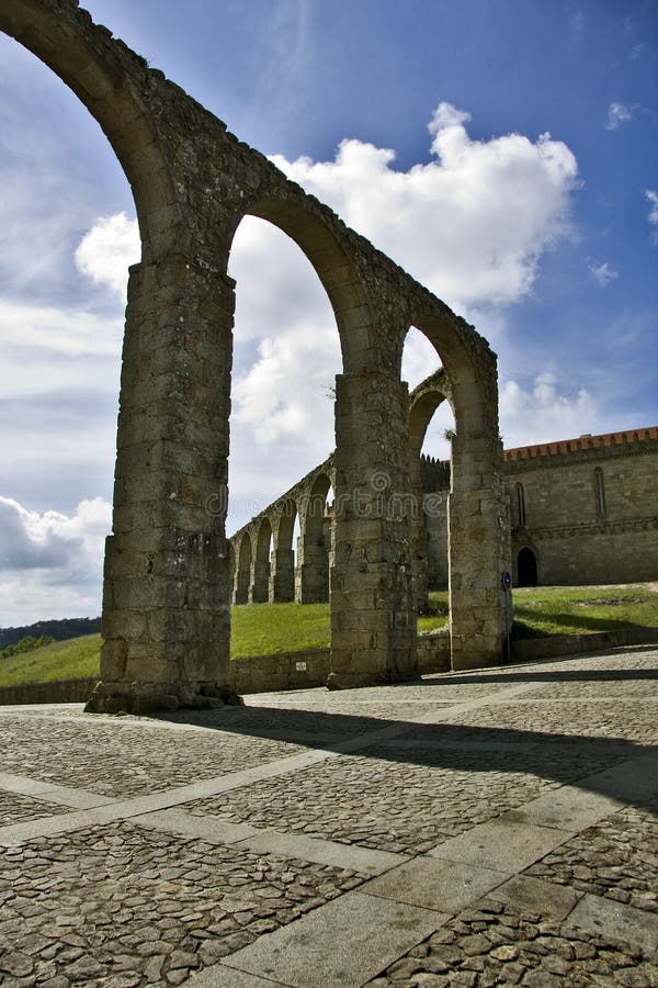 Akvedukt fotografering för bildbyråer. Bild av arkaj - 11296717