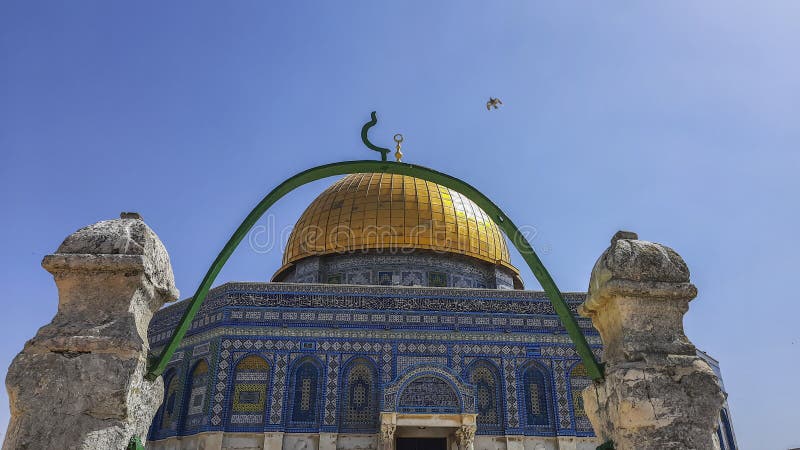 Al-Aqsa Mosque Compound in Jerusalem Editorial Stock Image - Image of ...