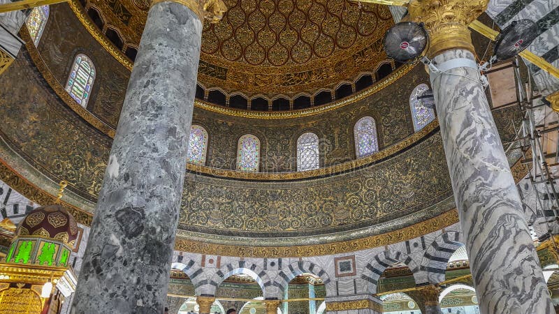 Al-Aqsa Mosque Compound in Jerusalem Editorial Stock Photo - Image of ...