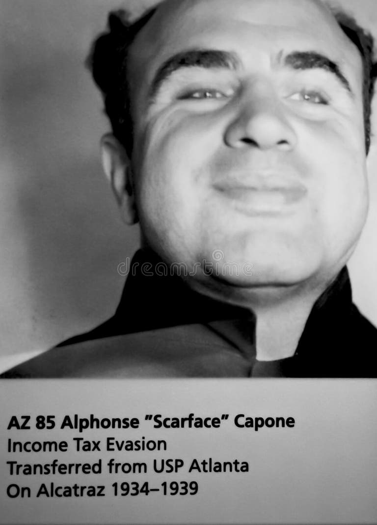 164 Al Capone Vector Stock Photos - Free & Royalty-Free Stock Photos ...