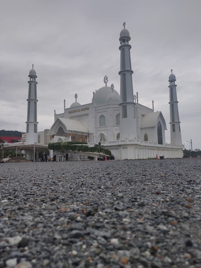 Al Hakim Mosque, Padang Beach Stock Image - Image of hakim ...