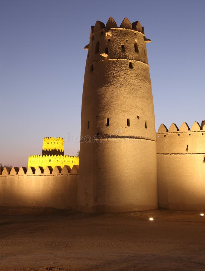 Al Jahili Fort in Al Ain, Abu Dhabi Stock Photo - Image of fortress ...