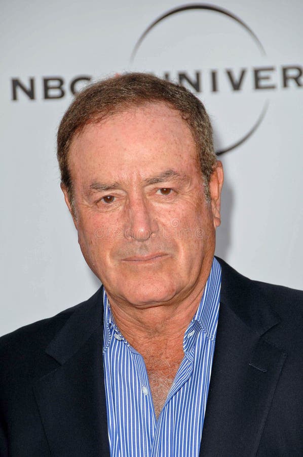 Al Michaels editorial photo. Image of evening, city, cable - 24817741