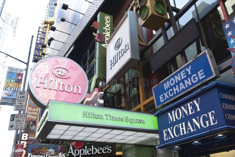 Al Neon Firma Dentro Il Times Square Immagine Editoriale - Immagine di ...