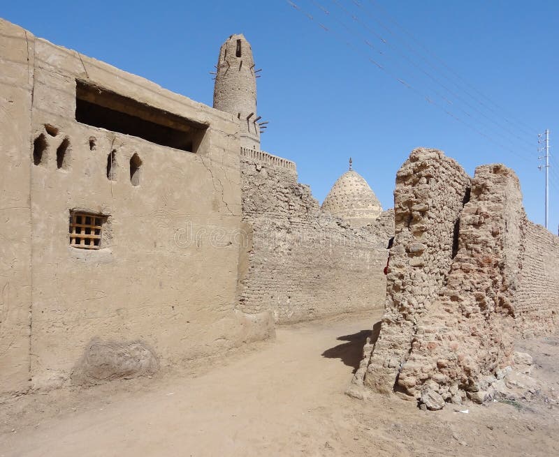 Al-Qasr at Dakhla Oasis stock image. Image of facade - 28818371