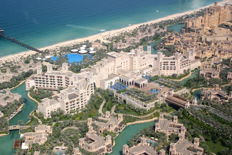 Al Qasr Hotel in Dubai stock photo. Image of qasr, fort - 62844040