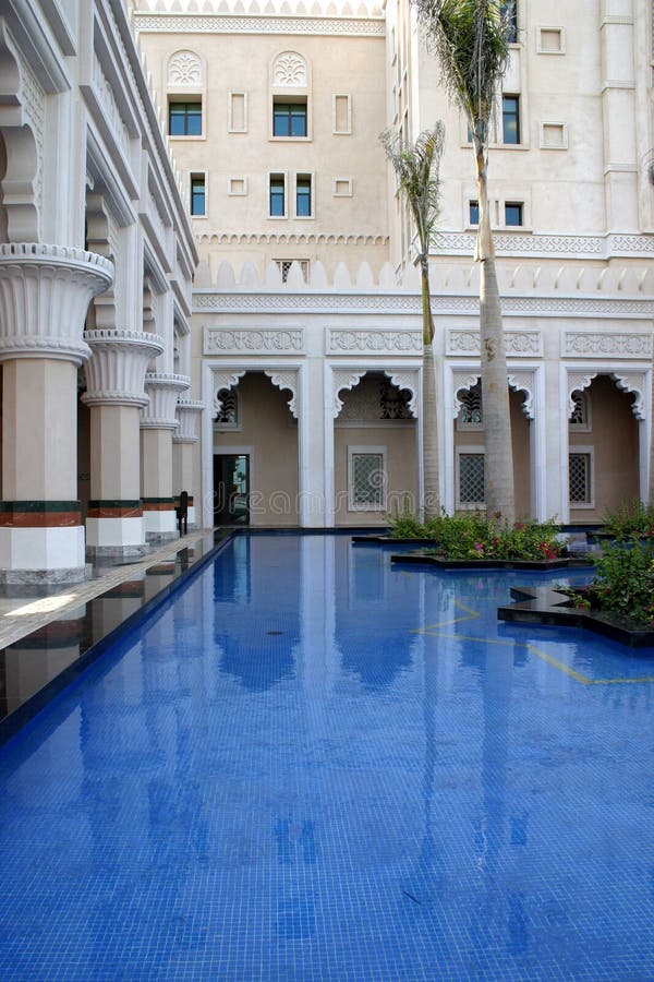 Al Qasr Hotel en Dubai foto de archivo. Imagen de emiratos - 62843970