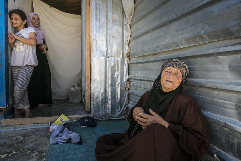 Al Zaatari refugee camp editorial photo. Image of wall - 56393551
