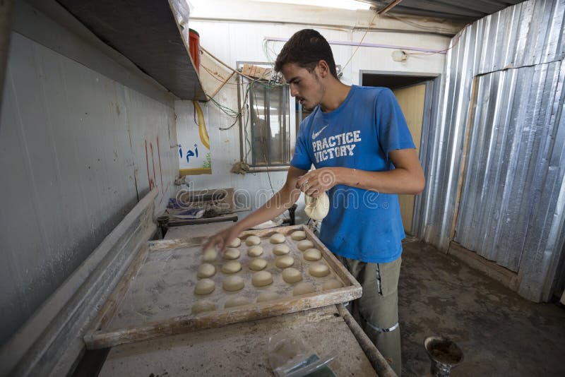 Al Zaatari refugee camp editorial photography. Image of wire - 56392942