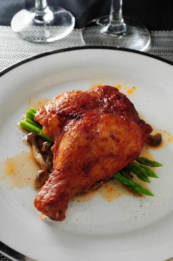 Aletta Di Pollo Alla Paprika Arrosto Fotografia Stock - Immagine di ...