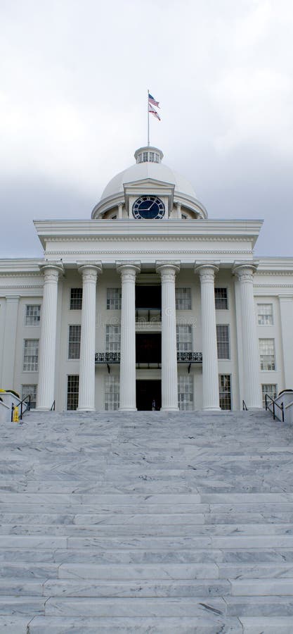 Alabama State Capitol Building Stock Image - Image of historic, columns ...