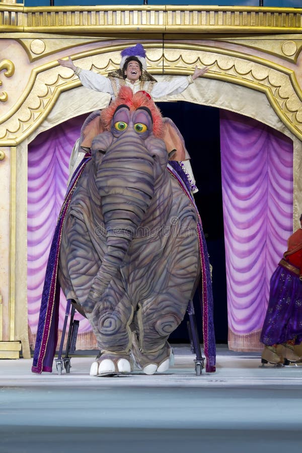 Aladdin Riding an Elephant and Smiling Editorial Image - Image of ...