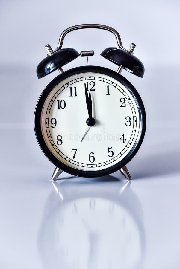 Alarm clock watch stock image. Image of ringing, classic - 143936611