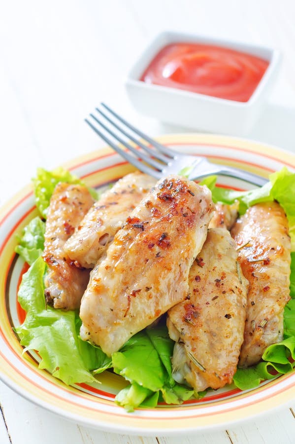 Alas de pollo imagen de archivo. Imagen de cocinado, sano - 35223979
