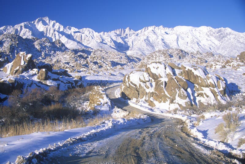 Alba Nella Sierra Montagne Di Nevada, Fotografia Stock - Immagine di ...