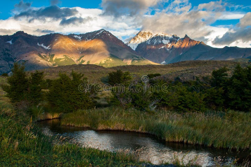 Panorama Di Patagone Le Ande Immagine Stock - Immagine di nave, esterno ...