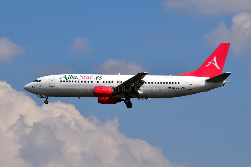 Alba Star Boeing 737 foto editorial. Imagem de estrutura - 117793221