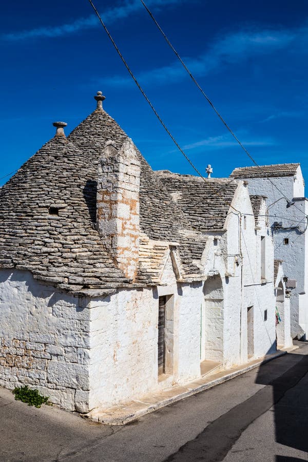 Alberobello Med Trulli Hus - Apulia, Italien Fotografering för ...