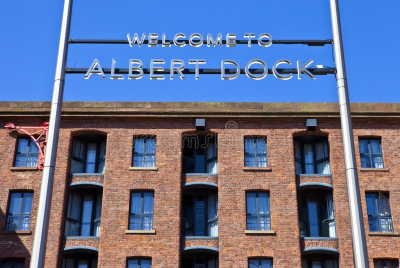 Albert Dock in Liverpool editorial stock image. Image of famous - 40019924