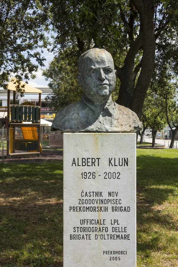 Albert Klun Statue in Koper, Slovenia Editorial Stock Image - Image of ...