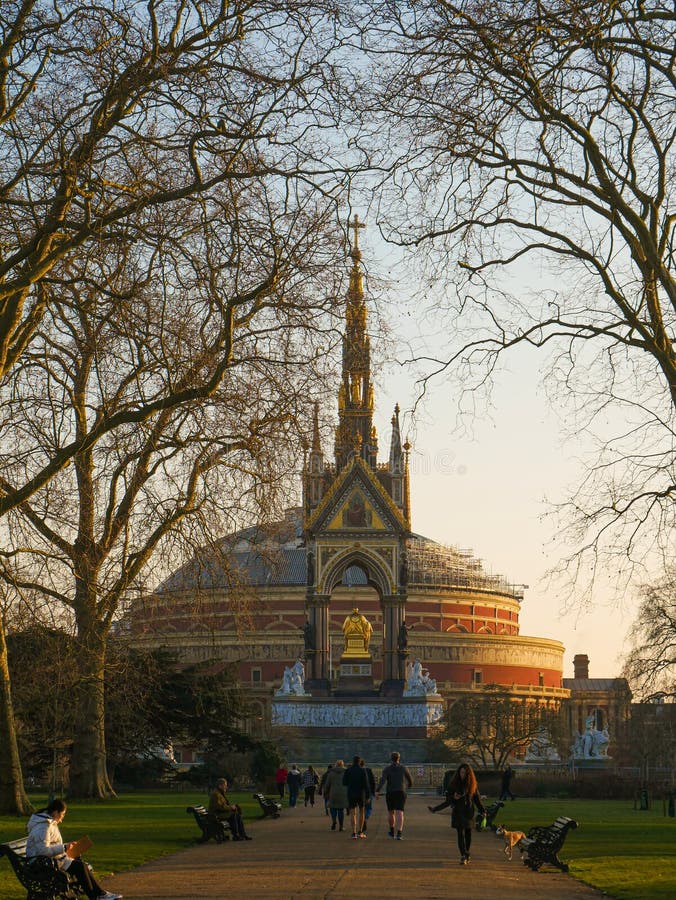 The Albert Memorial, Hyde Park, London, UK. Editorial Stock Image ...