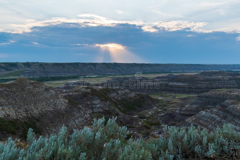 Alberta Badlands Near Drumheller, Alberta Stock Photo - Image of ...
