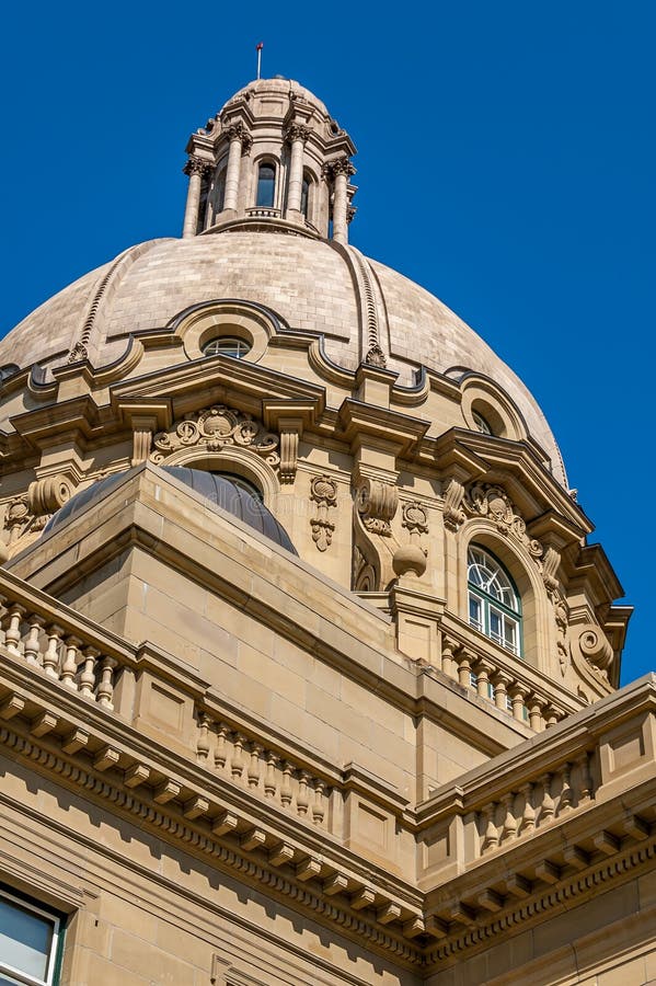 Alberta Legislature Building in Edmonton Stock Photo - Image of flag ...
