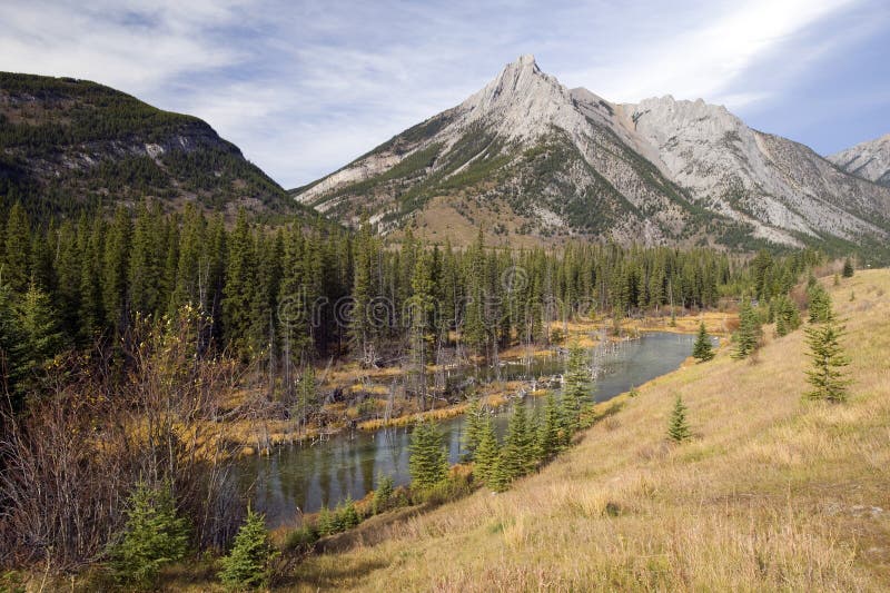 Alberta - Montanhas Rochosas Canadenses, Montanhas Rochosas Foto de ...