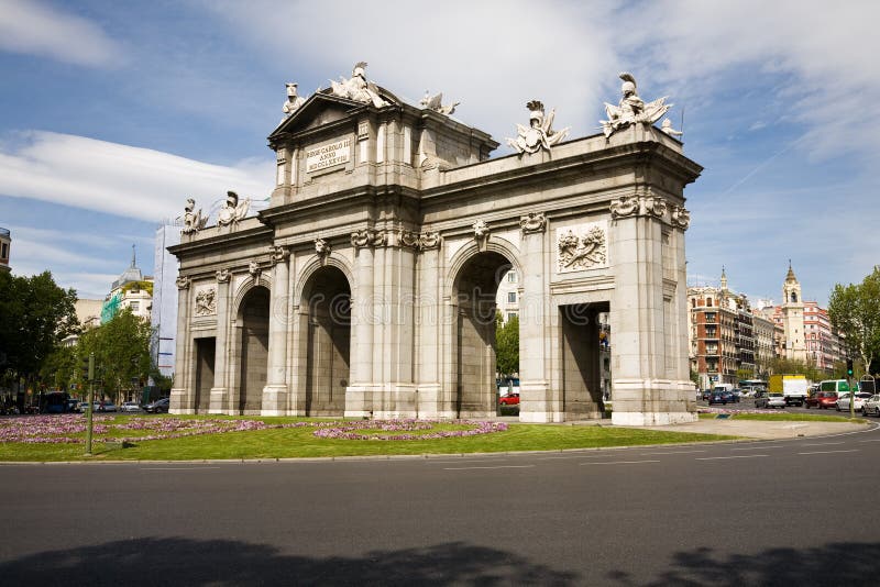 Alcala Gate, Madrid stock image. Image of spain, plaza - 24612109