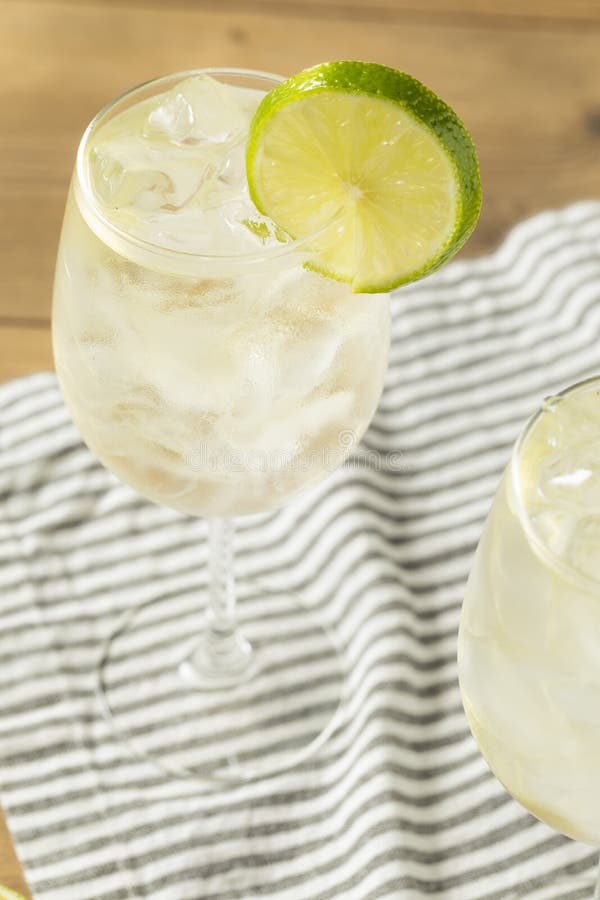 Alcohlic Refreshing Wine Spritzer Stock Photo - Image of soda, aperol ...