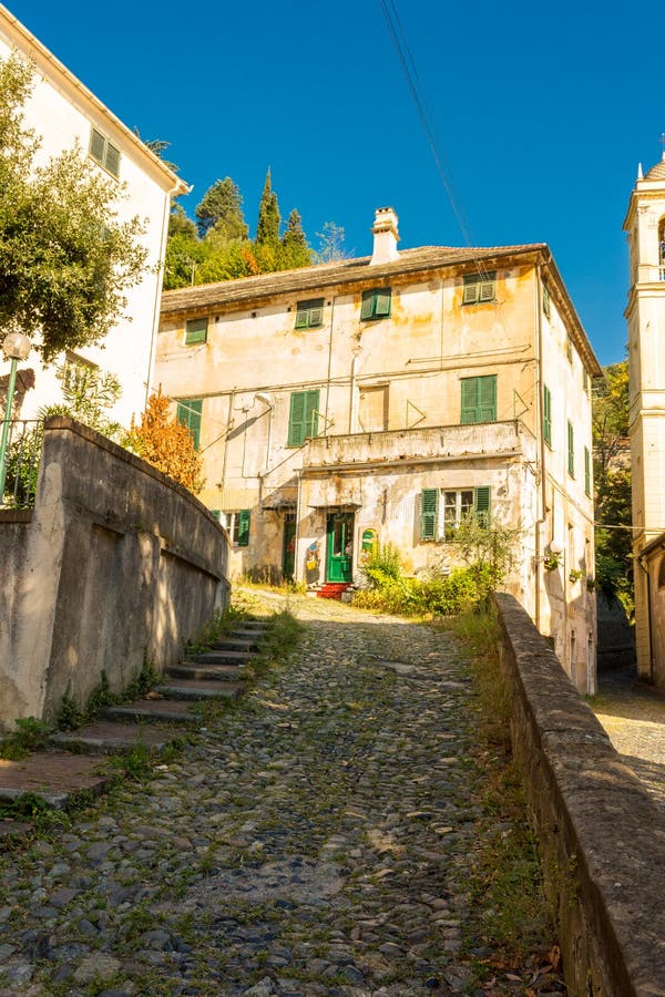 Aldea medieval antigua imagen de archivo. Imagen de ladrillo - 124553171