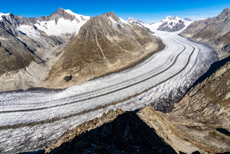 Aletsch-Gletscher in Den Alpen in Der Schweiz Stockbild - Bild von ...