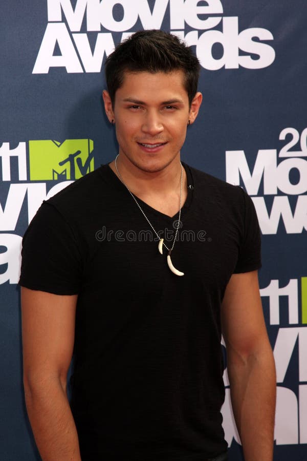 Alex Meraz editorial photography. Image of theatre, november - 30077957