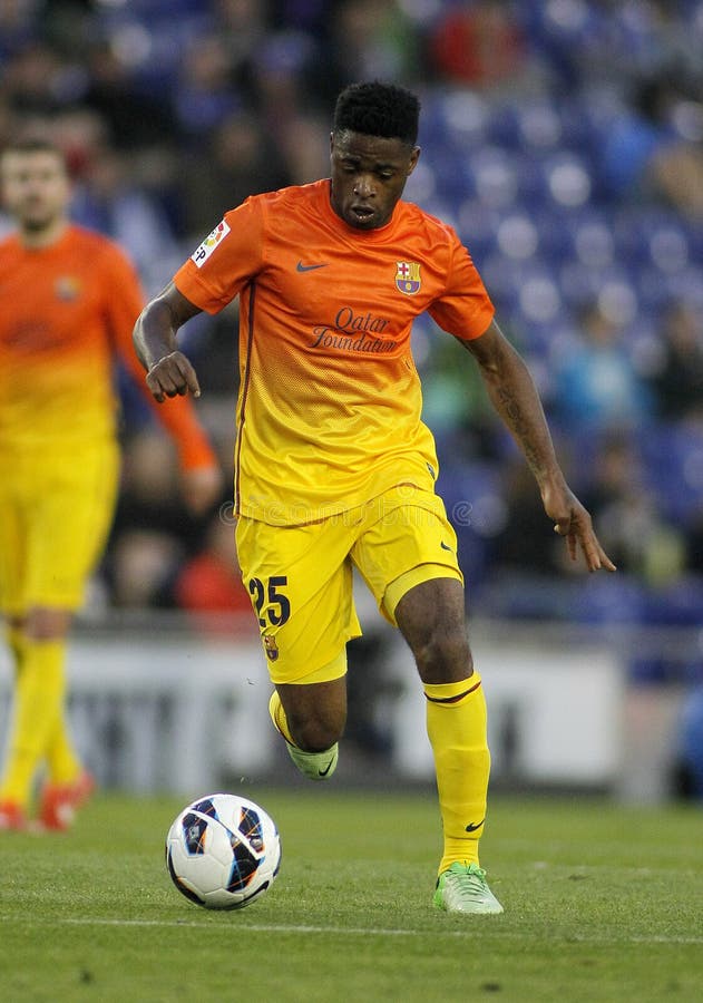 Alex Song do FC Barcelona imagem editorial. Imagem de esfera - 33279535